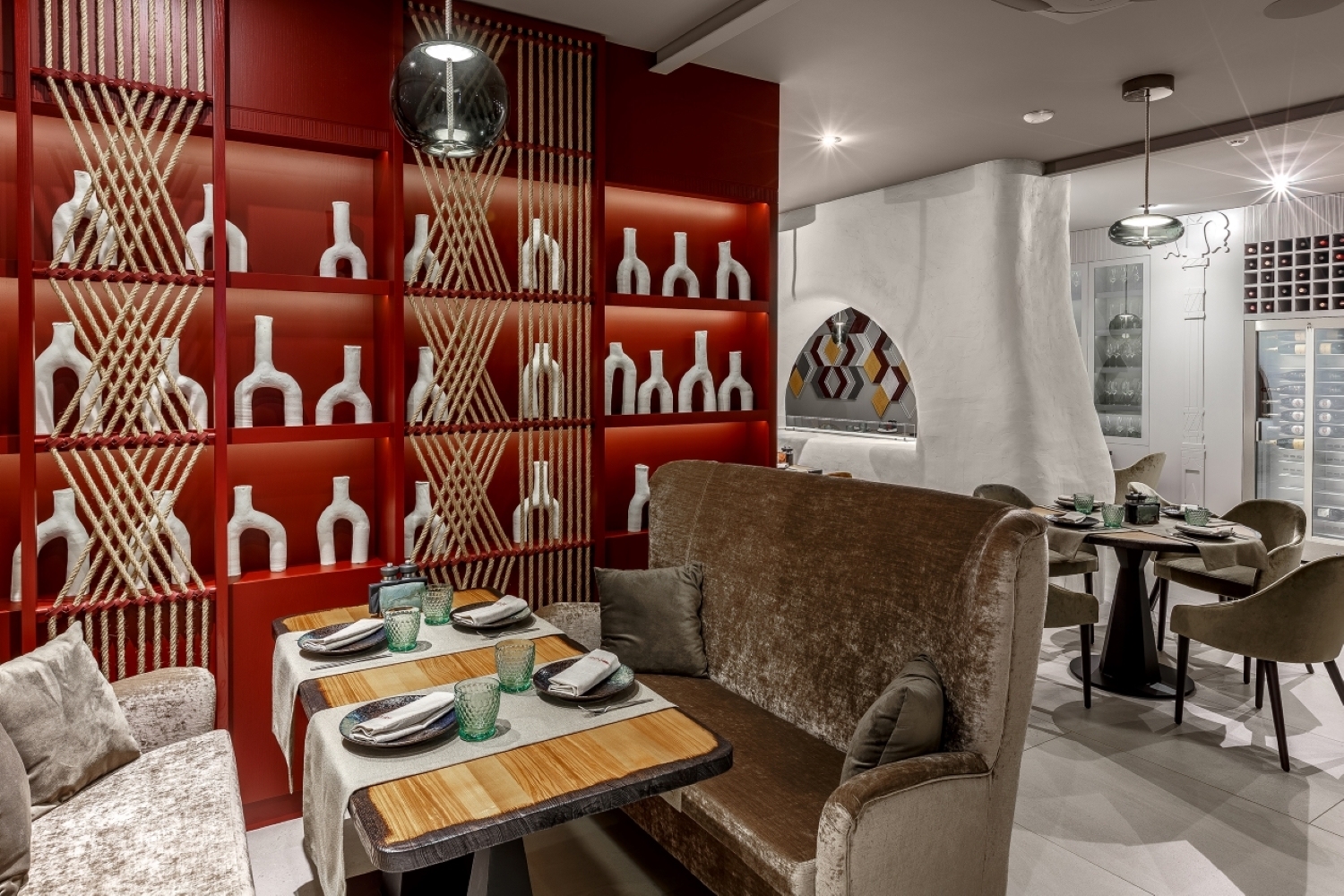 Am creat un design unic pentru restaurantul Fuior